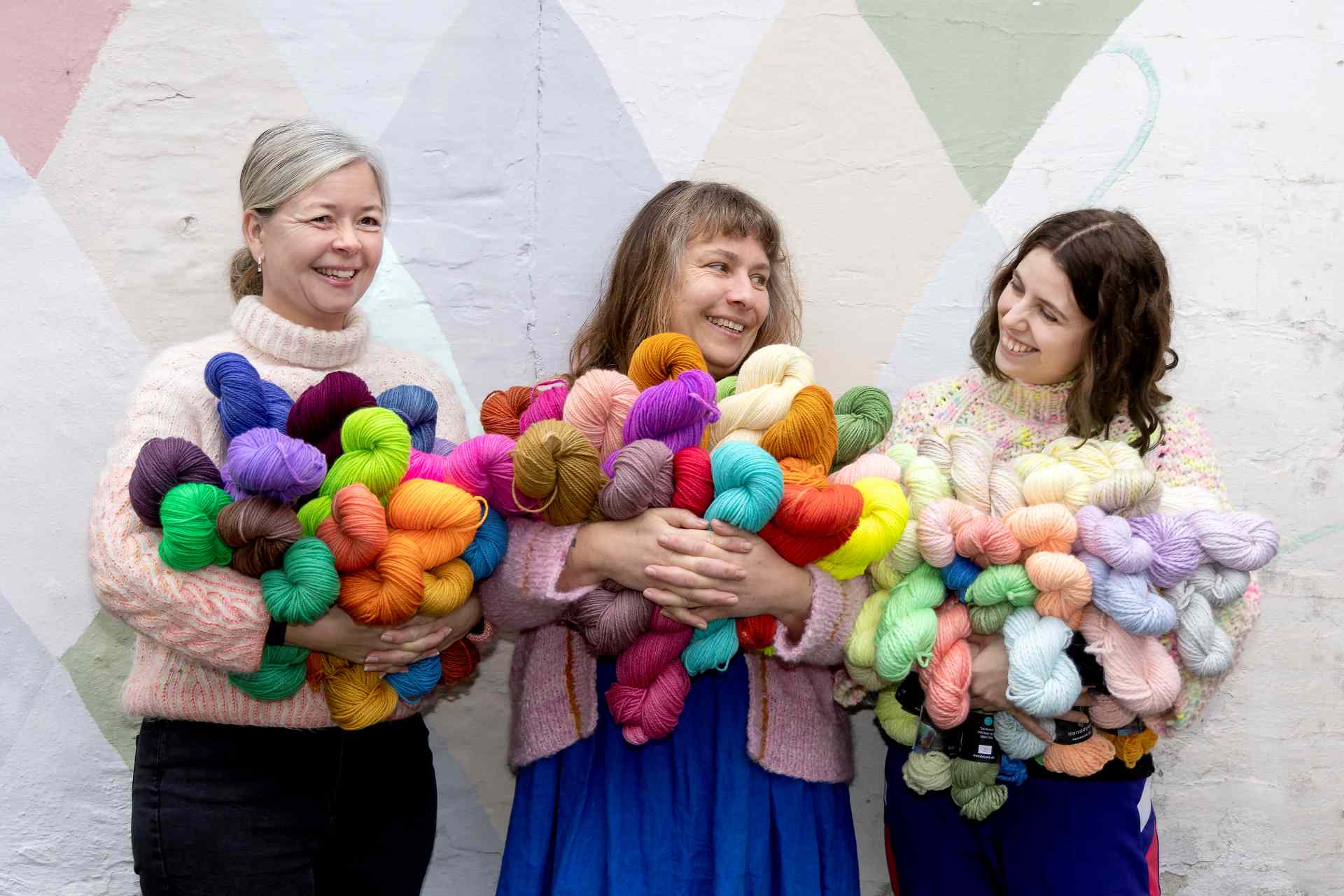 Buy Free Patterns at Handdyed.dk